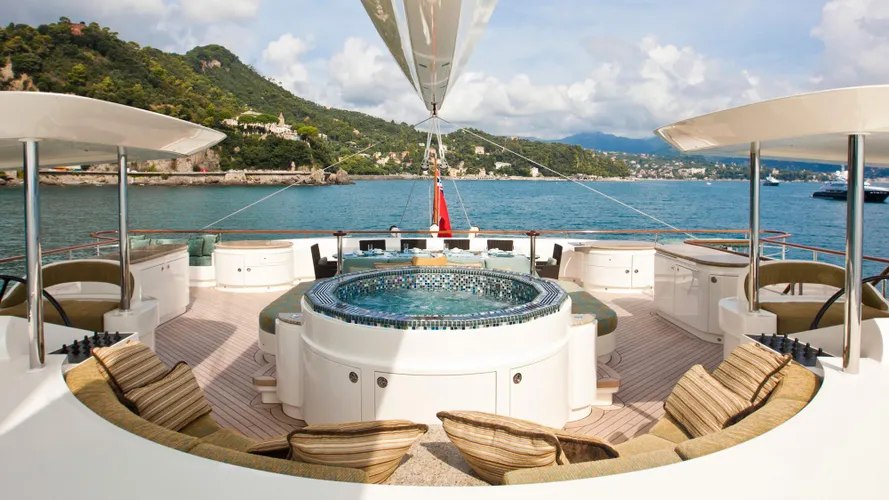 HEMISPHERE yacht for charter (Pendennis, 44.2m, 2011)